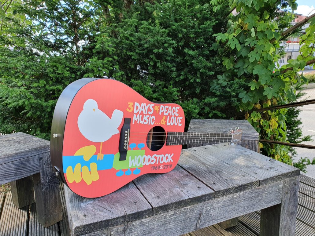 Martin DX Woodstock 50th Anniversary B-Stock - J's Guitarshop