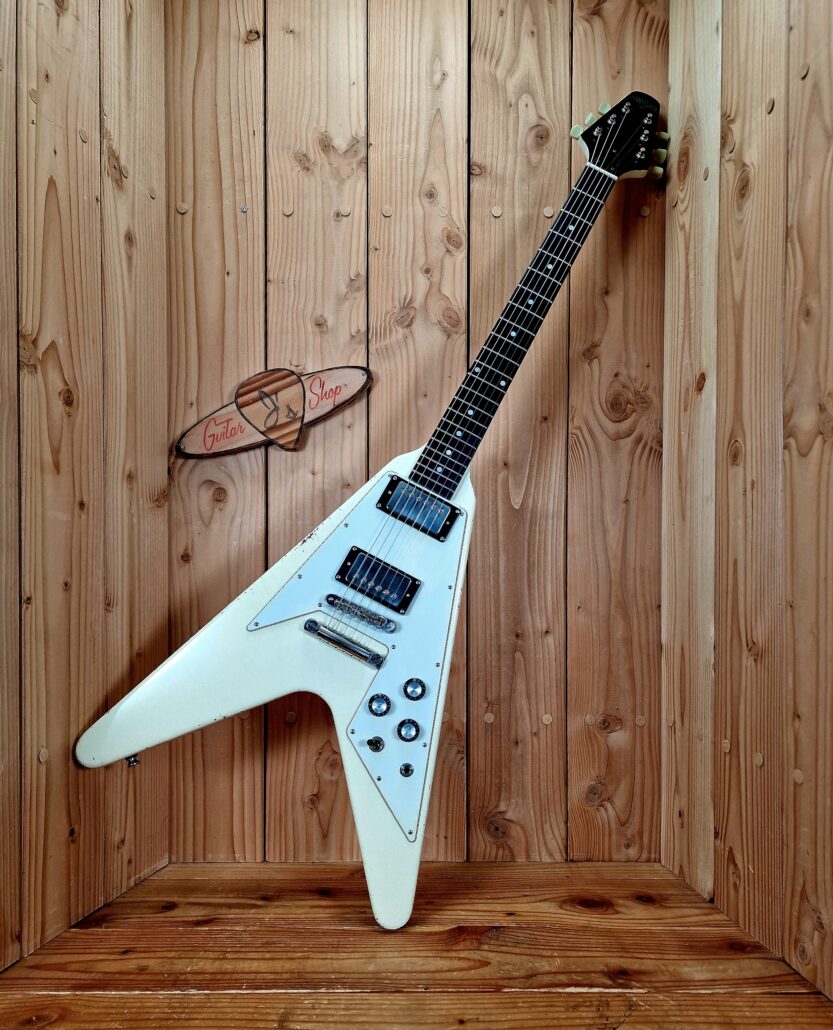 Maybach Jetwing M Vintage White aged - J's Guitarshop